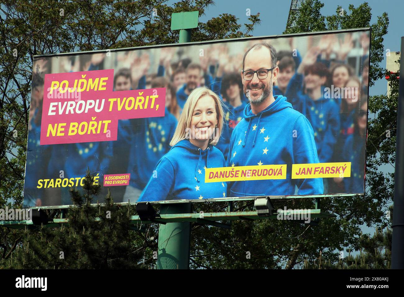 The STAN movement's billboard "LET'S CREATE EUROPE, NOT TEAR IT DOWN ...