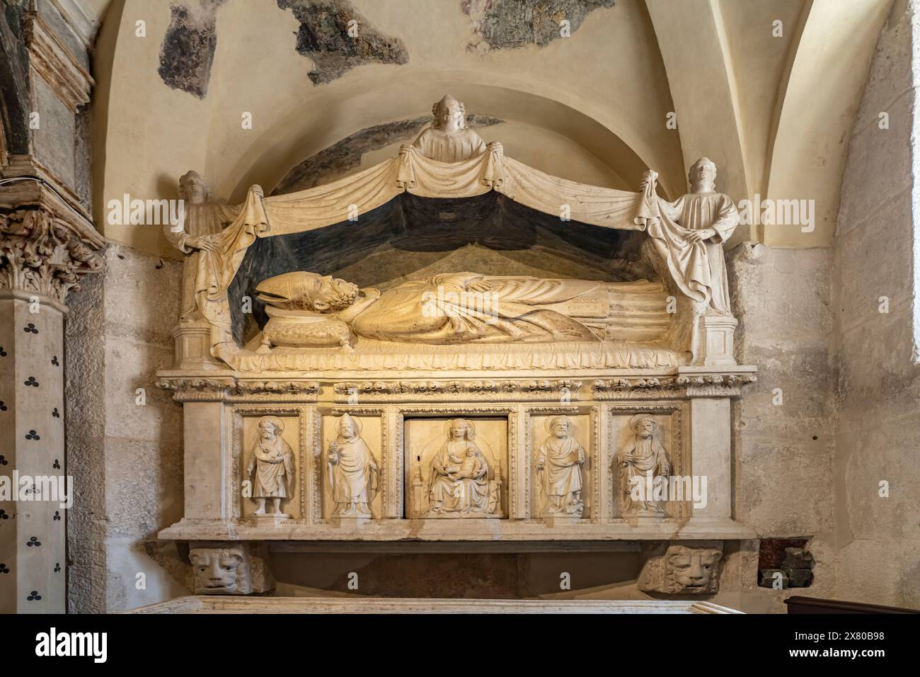 Altar des St. Domnius im Innenraum der Kathedrale des hl. Domnius in ...