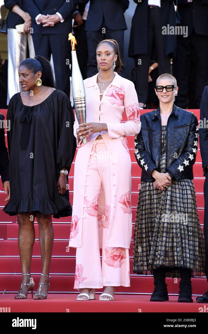 Marie-Jose Perec, Iliana Rupert und Marie Patouillet mit der ...