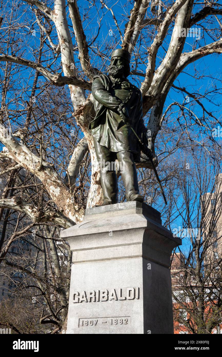 outdoor bronze sculpture of Giuseppe Garibaldi by Giovanni Turini, 1888 ...
