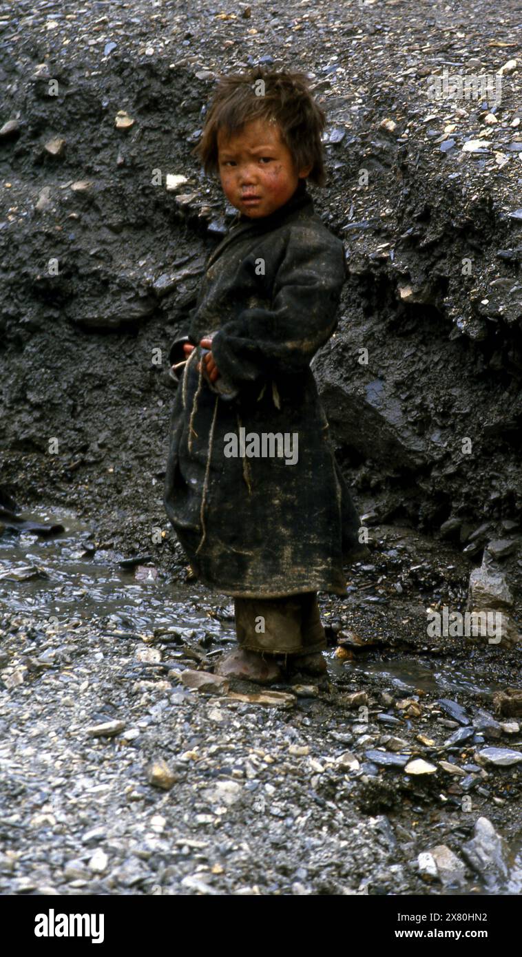 Abject poverty in village on way from Lhasa to Nepal Stock Photo - Alamy