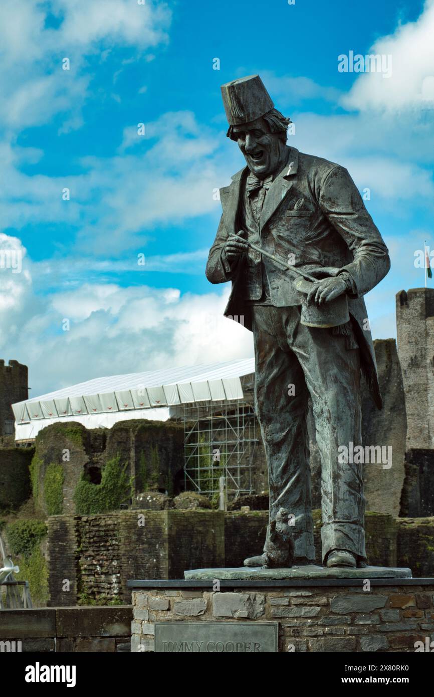 Statue of local hero and celebrity Tommy Cooper in front of Caerphilly ...