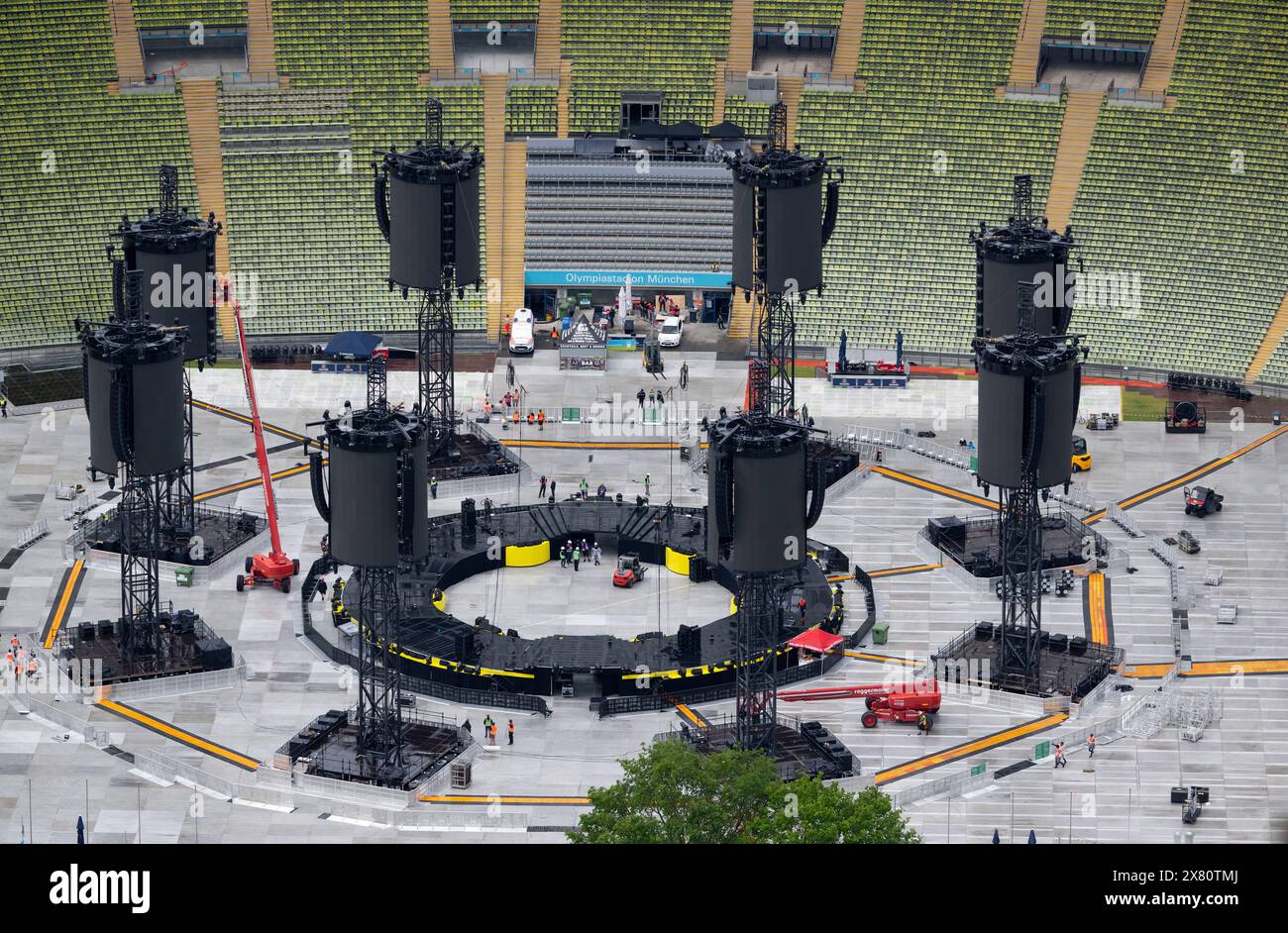 M72 world tour hi-res stock photography and images - Alamy