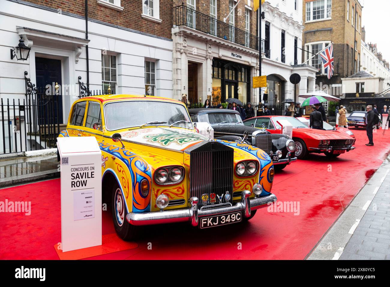 1965 john lennon rolls royce phantom hi-res stock photography and ...