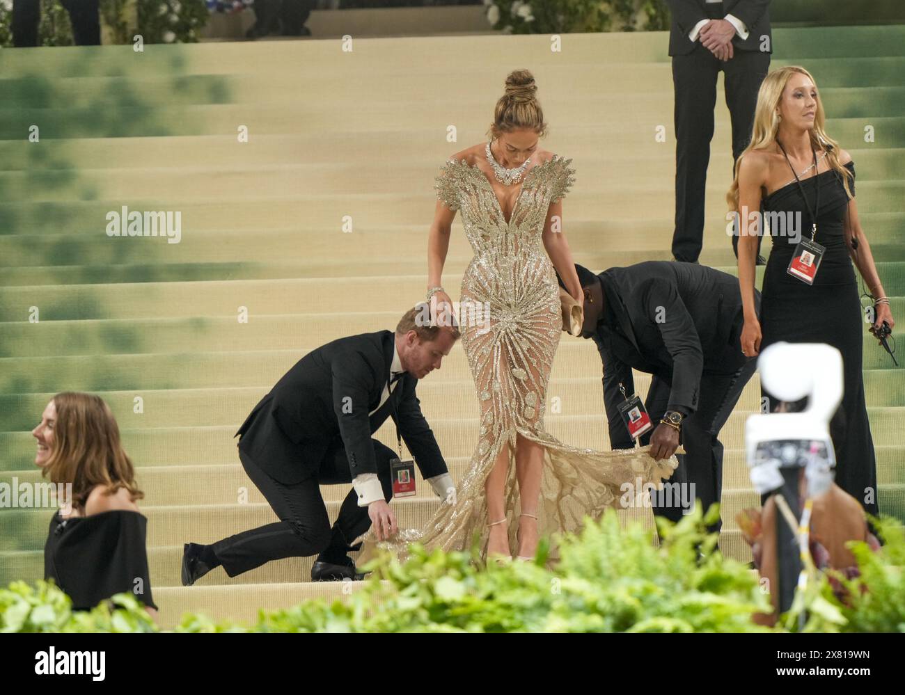 Celebrities arrive at the 2024 Met Gala Celebrating 'Sleeping Beauties ...