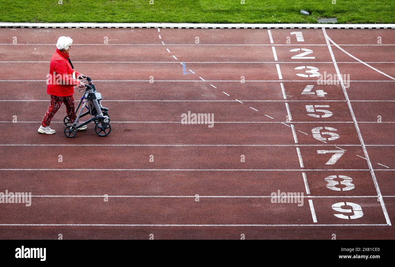 Elderly person sports race bicycle hi-res stock photography and images ...