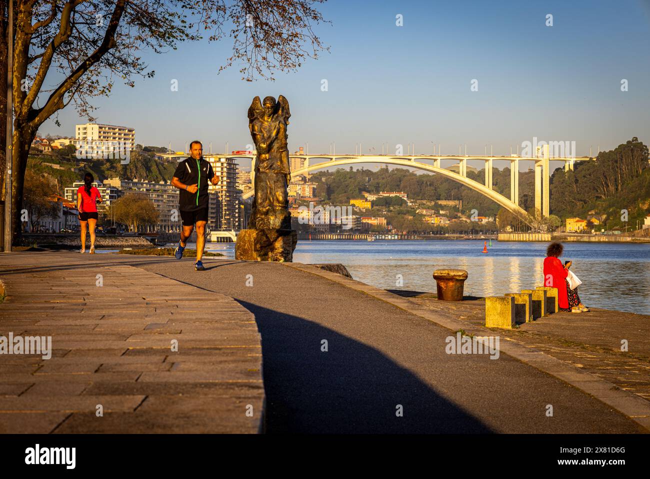 The Messenger sculpture by Irene Vilar, Foz do Douro, Porto, Portugal ...