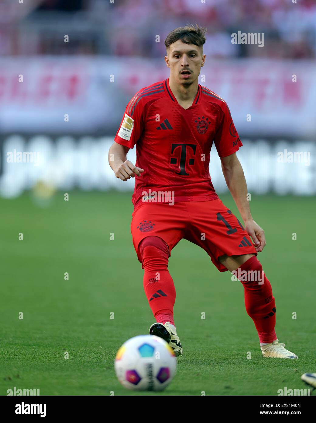 Bryan zaragoza bayern hi-res stock photography and images - Alamy