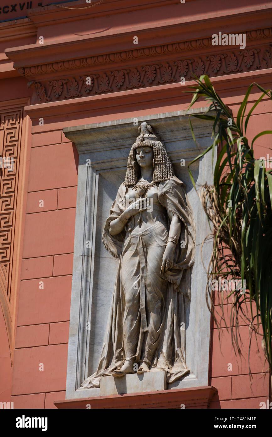Statue of Queen Cleopatra VII on the facade of the Cairo Museum of ...
