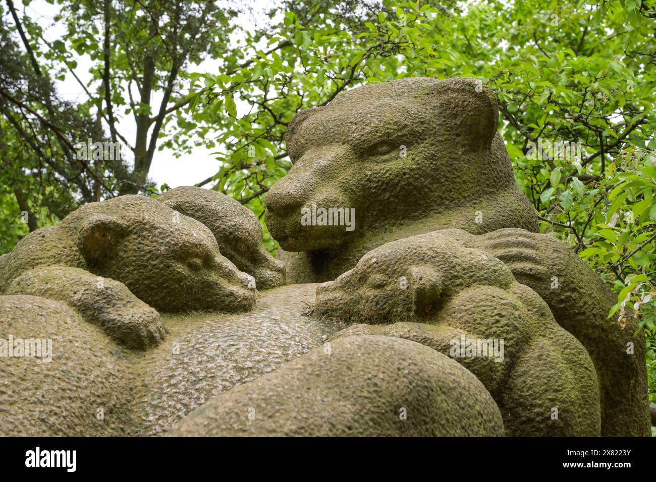 Mutterbar hi-res stock photography and images - Alamy