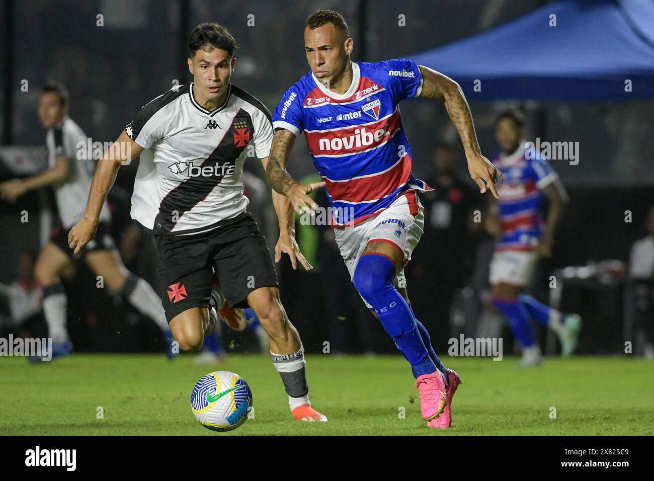 21st May 2024: Rio de Janeiro, Brazil: Juan Sforza of Vasco da Gama challenges Breno Lopes of ...