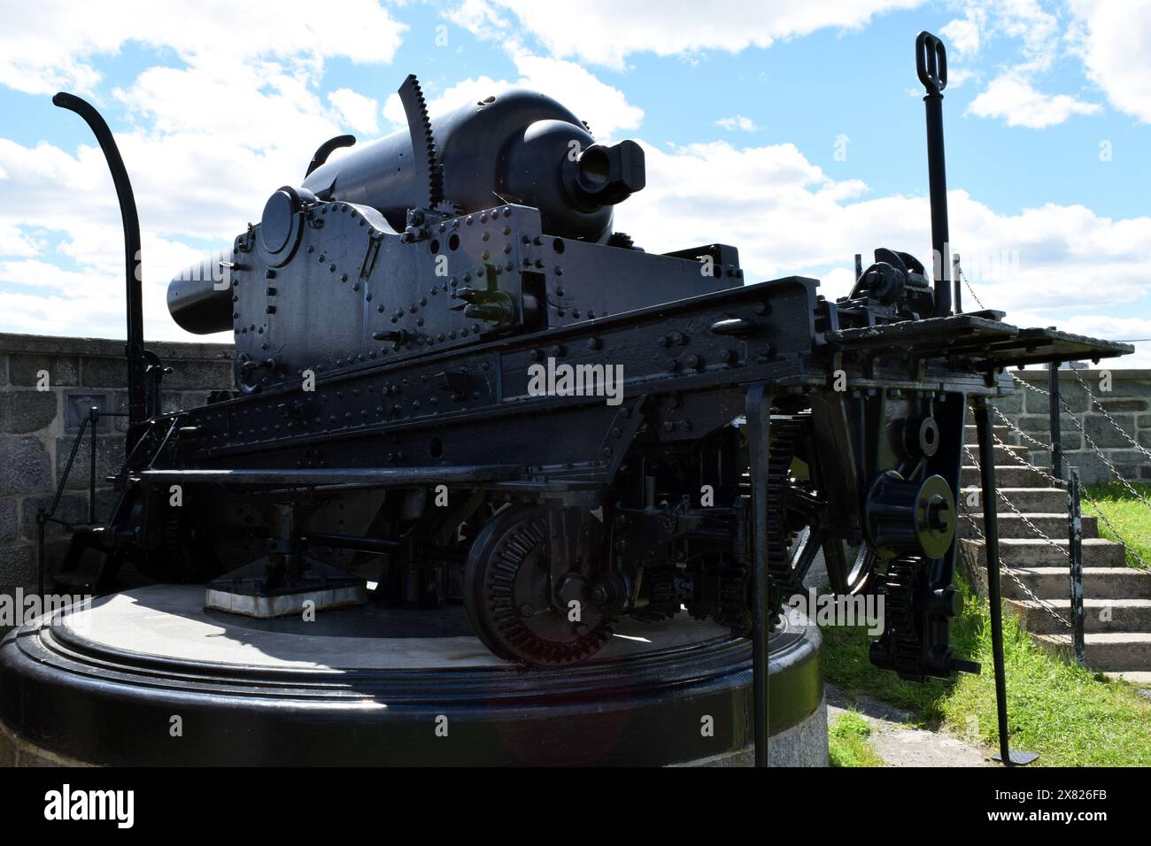 Historic Cannon Guarding St Laurence River at La Citadelle, Quebec City ...