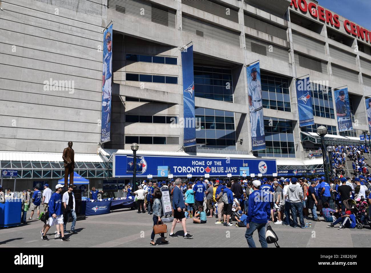 Supporters at Rogers Centre, Toronto Blue Jays Stadium, Toronto ...
