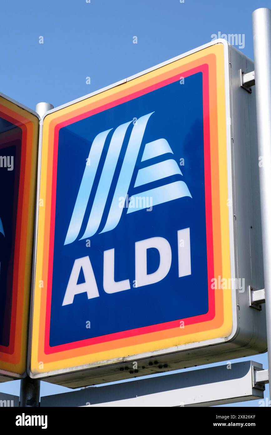 sign for Aldi supermarket in Bradley Stoke south glos UK Stock Photo ...