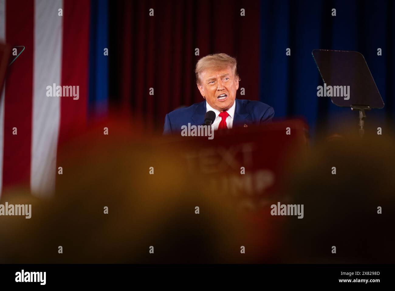 Donald Trump's eyes dart to the side during a campaign rally speech on ...