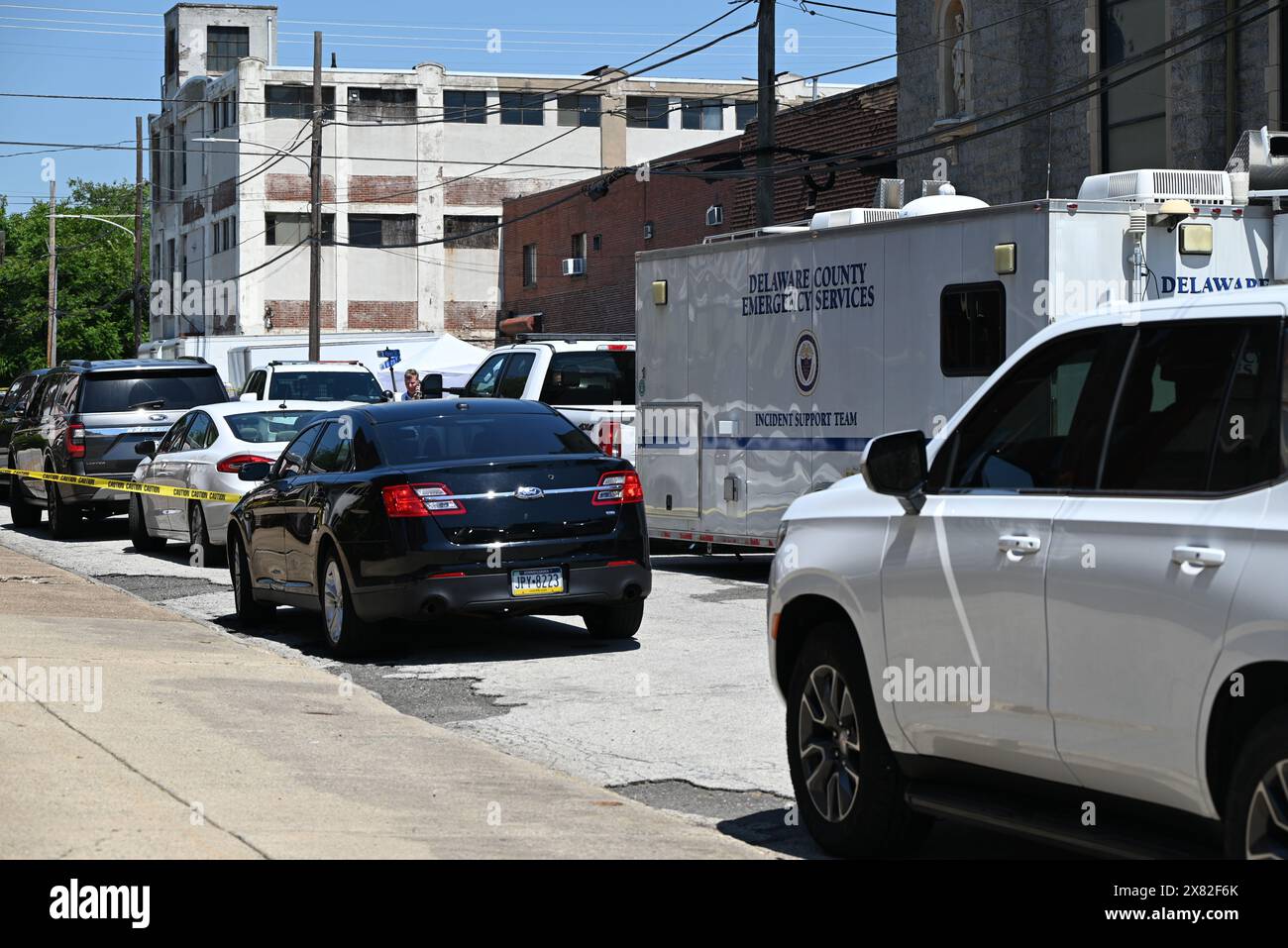Workplace mass shooting hi-res stock photography and images - Alamy