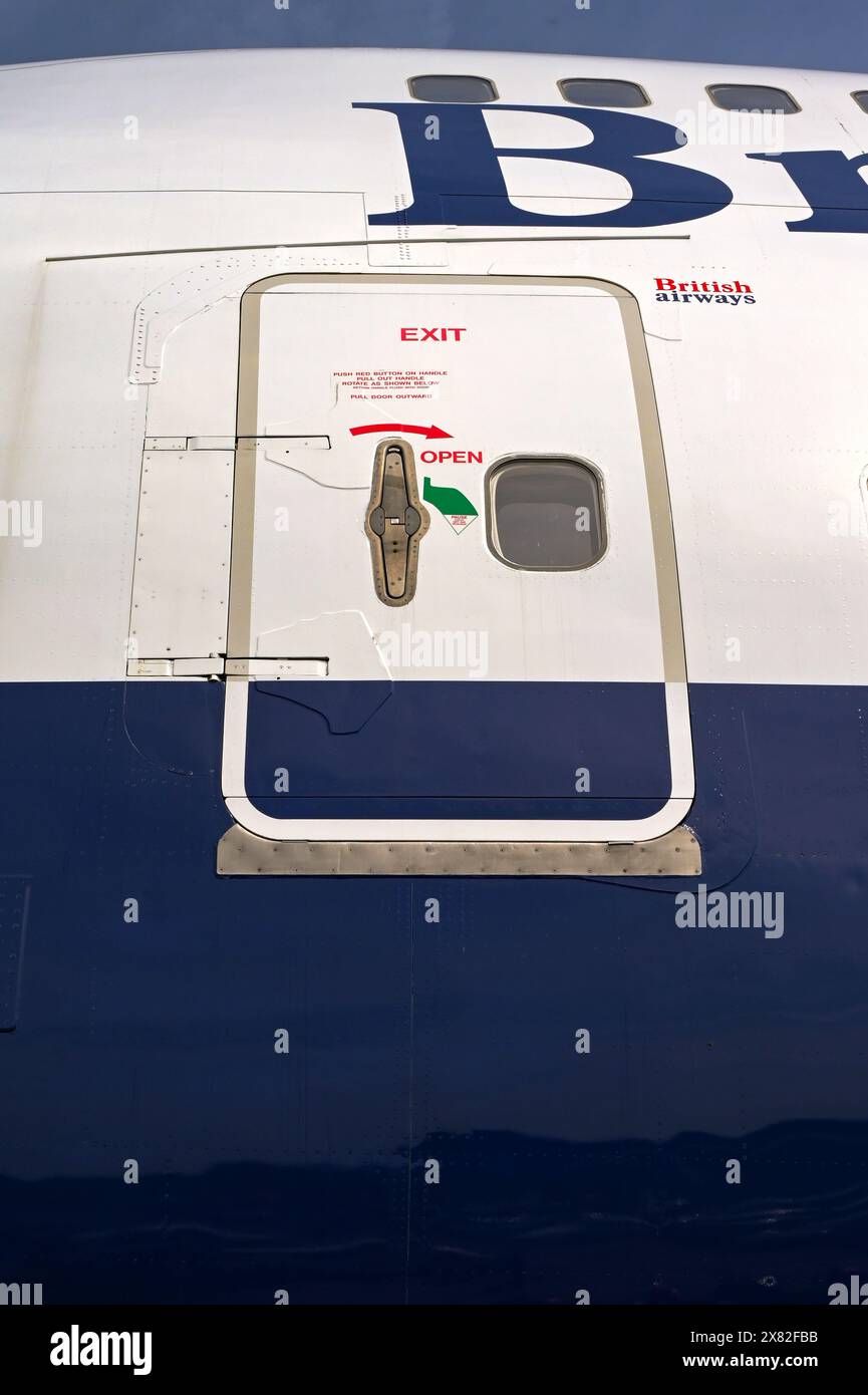 Emergency exit plane hi-res stock photography and images - Alamy