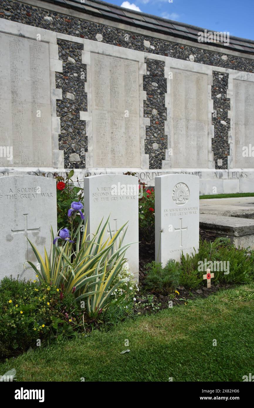 Tyne Cot Commonwealth War Graves Cemetery and Memorial to the Missing ...