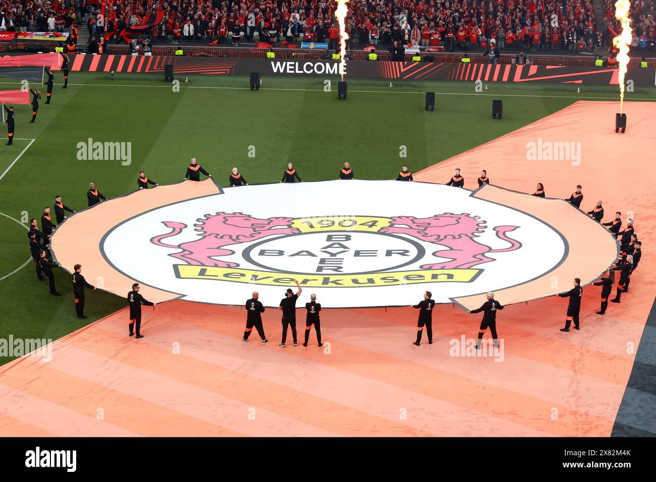 Bayer leverkusen badge hi-res stock photography and images - Alamy