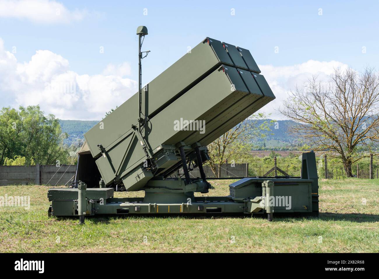 Missile launch system hi-res stock photography and images - Alamy