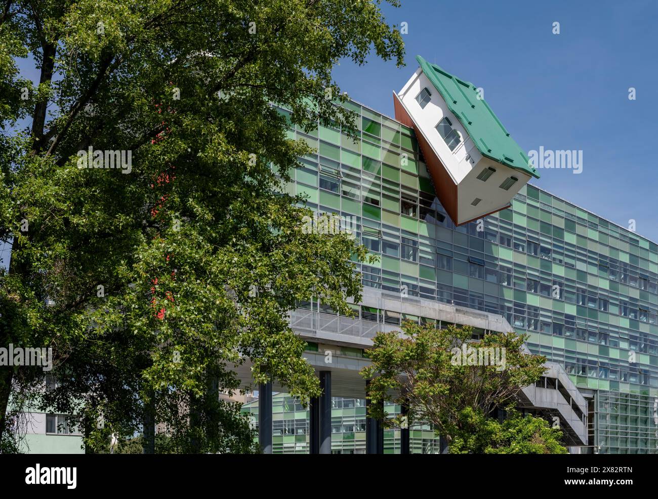 Erwin wurm house hi-res stock photography and images - Alamy