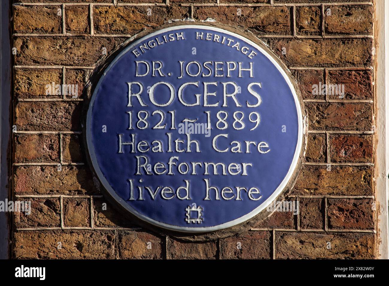 London, UK - January 15th 2024: A blue plaque on Dean Street in London ...