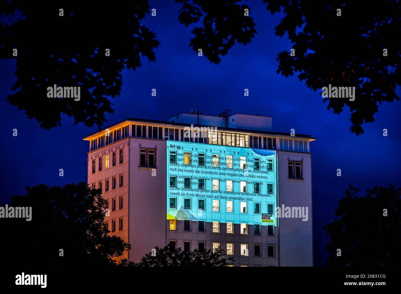 Erfurt, Germany. 22nd May, 2024. View of an outdoor projection for the ...