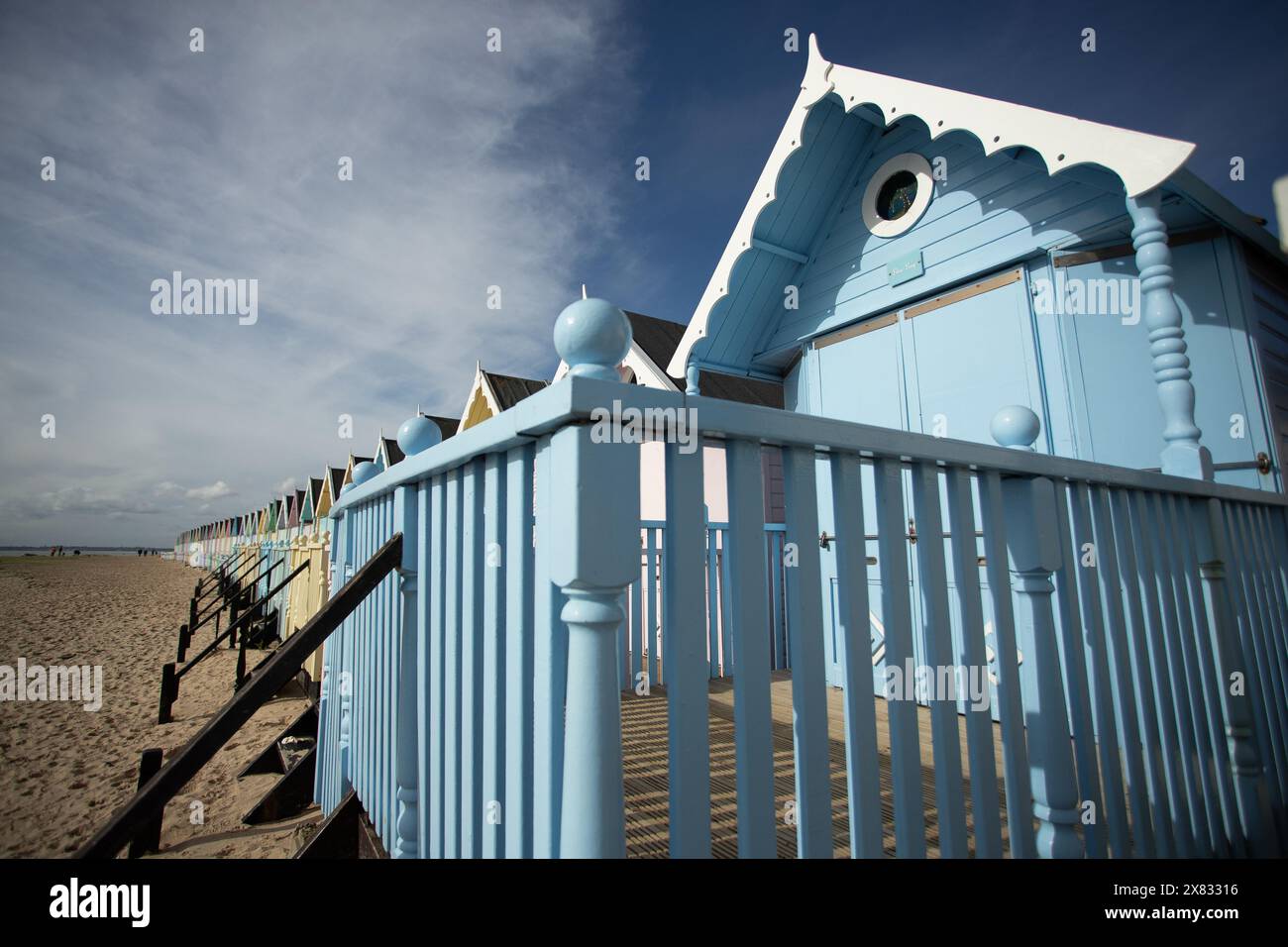 Mersea island beach huts hi-res stock photography and images - Alamy