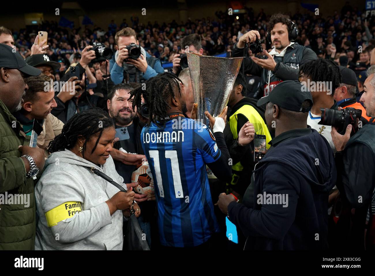 Atalanta's Ademola Lookman with family members celebrates with the ...