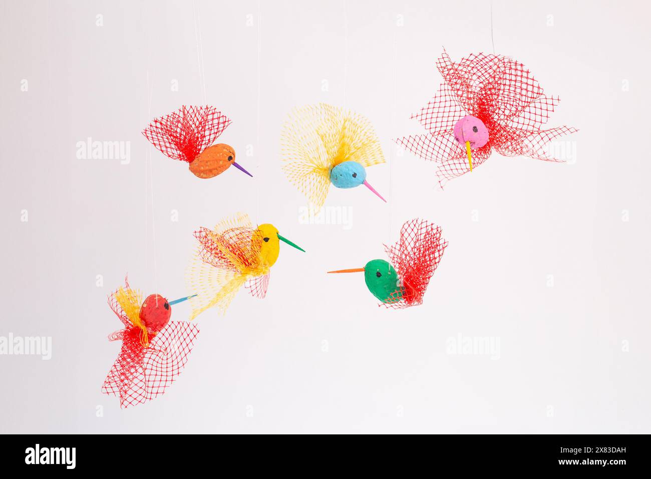 Engage children with a simple DIY bird craft using peanuts, perfect for ...