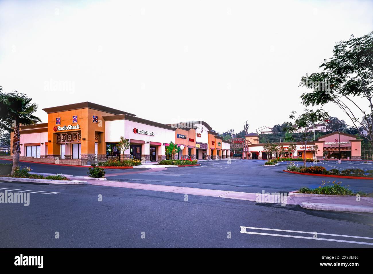 Mini-Mall Commercial Architecture circa 2003 Stock Photo - Alamy
