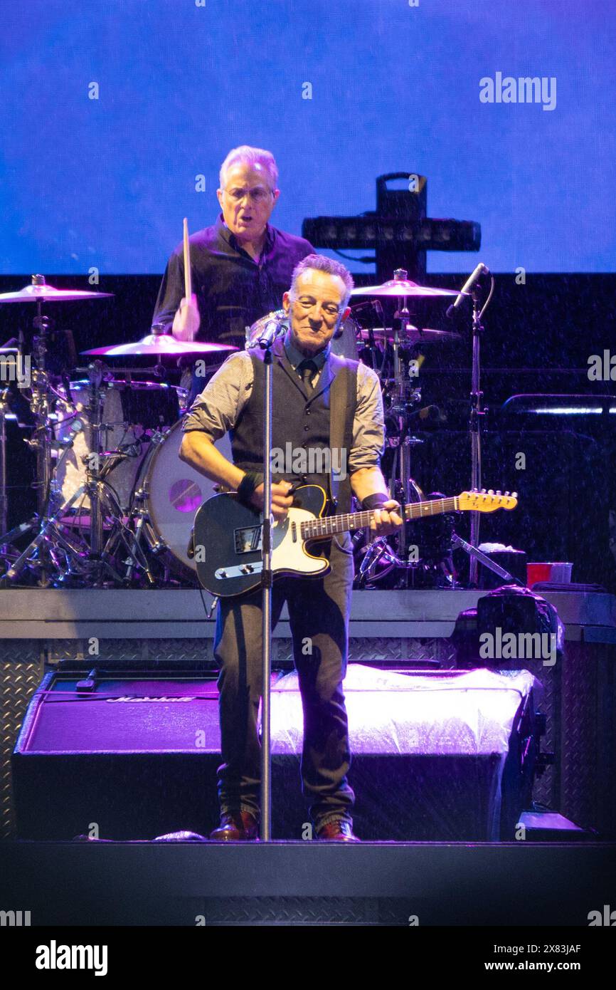 Bruce springsteen 2024 sunderland hi-res stock photography and images ...