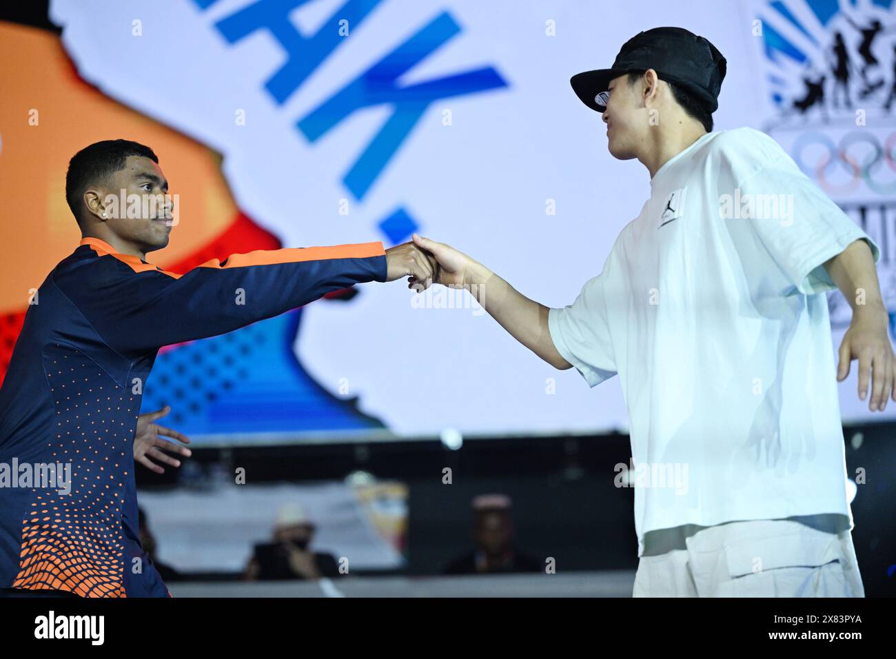 Shanghai, China. Credit: MATSUO. 19th May, 2024. (L-R) Lee (NED), Hiroto Ono/Hiro10 (JPN ...