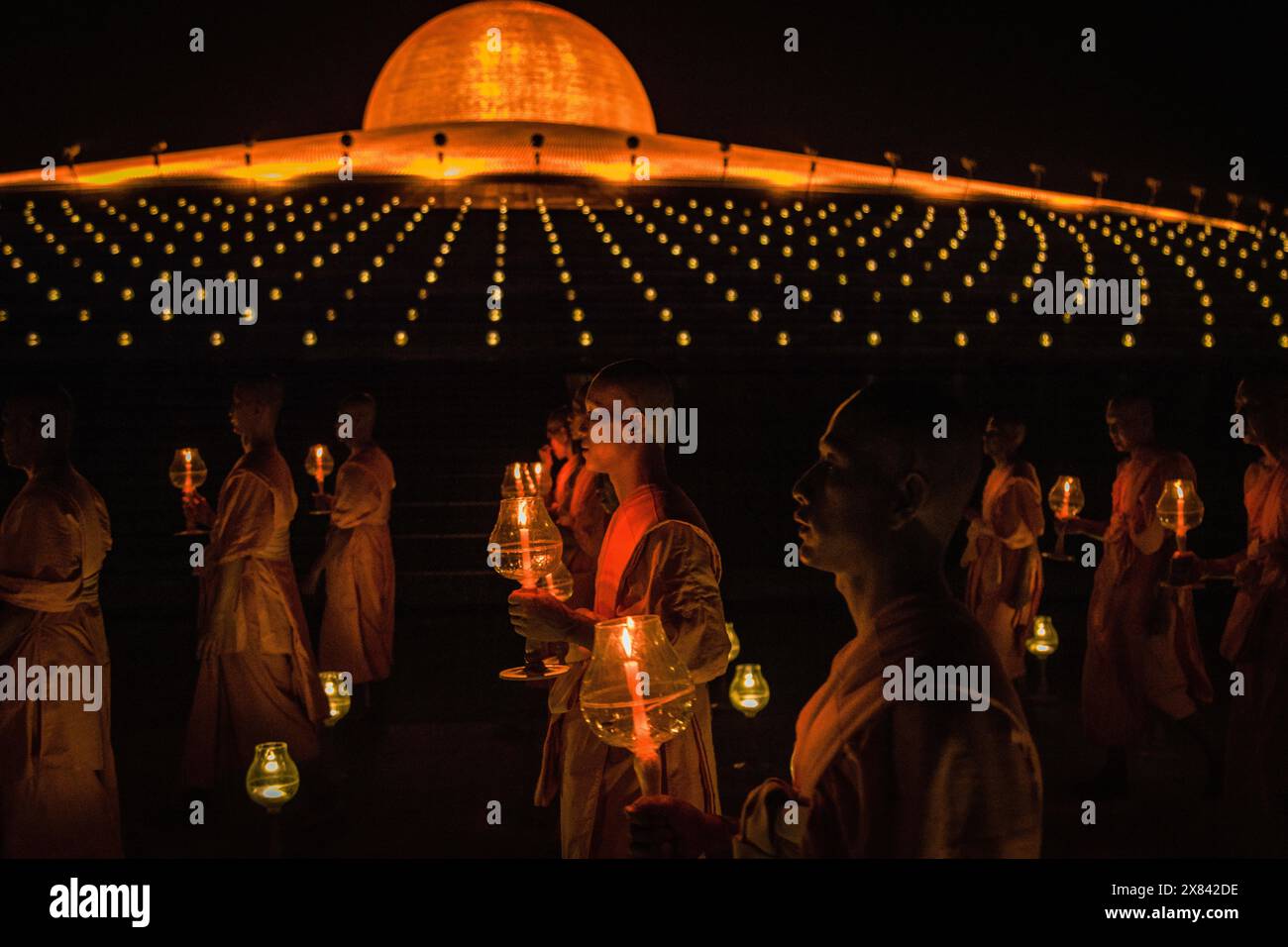 Vesak thailand lantern hi-res stock photography and images - Alamy