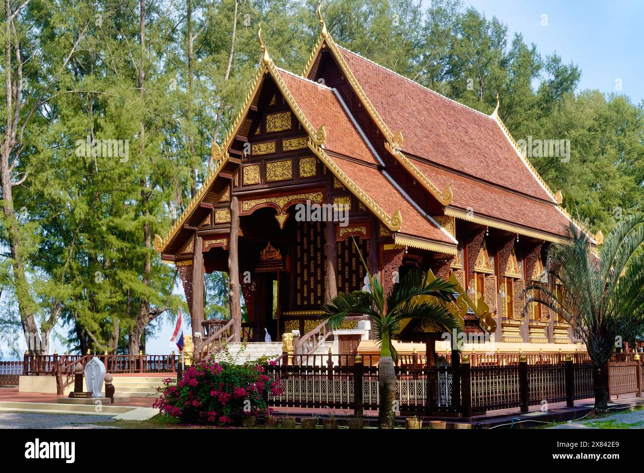 The ubosot or ordination hall of Wat Tha Sai (Wat Tesdhammanava or Tes ...