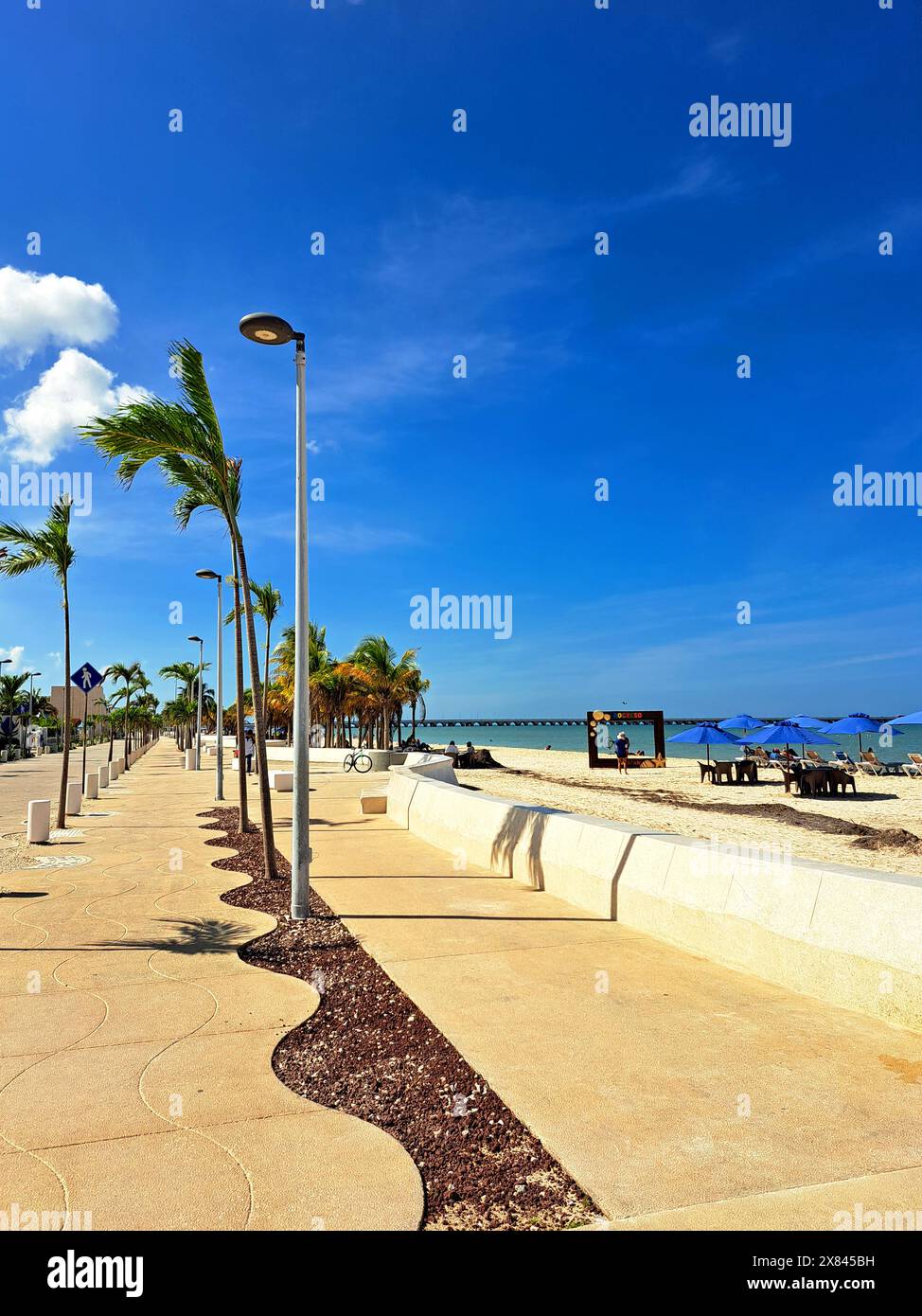 Progreso, Yucatan, Mexico - Nov 23 2022: Malecon in the peninsula port ...