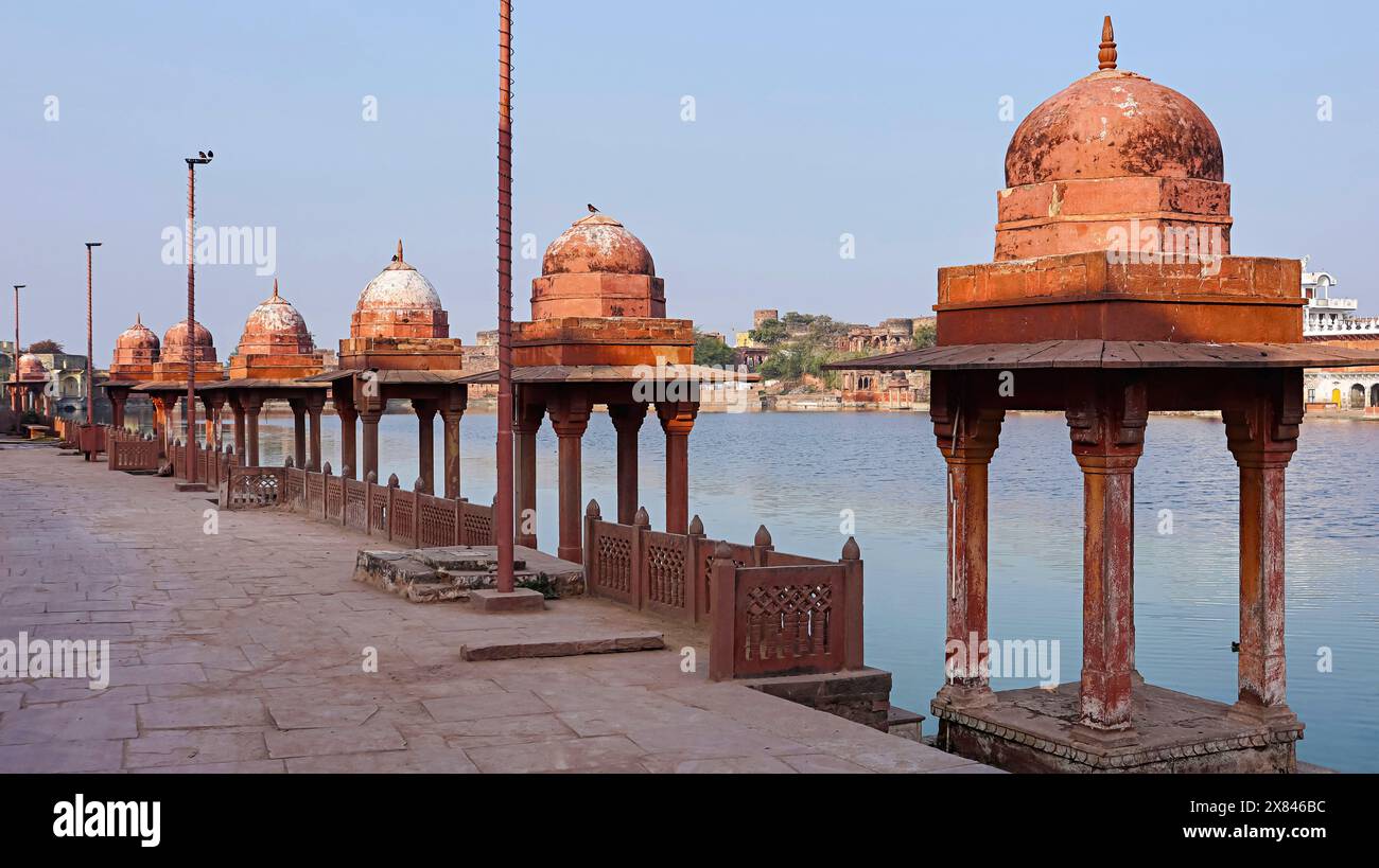 Architecture of Chhatri Around Muchkund Sarovar, Dholpur, Rajasthan ...