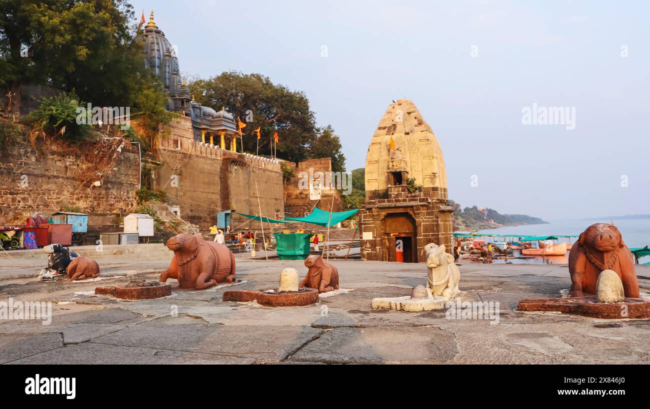 Statues of Shivaliga and Nandi at Narmada Ghat, Ahilya Devi Maheshwar ...
