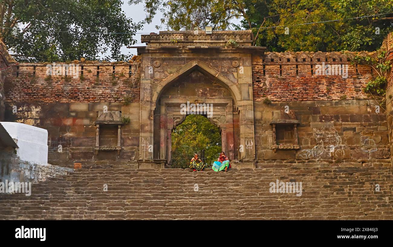 Ancient ghat entrance hi-res stock photography and images - Alamy