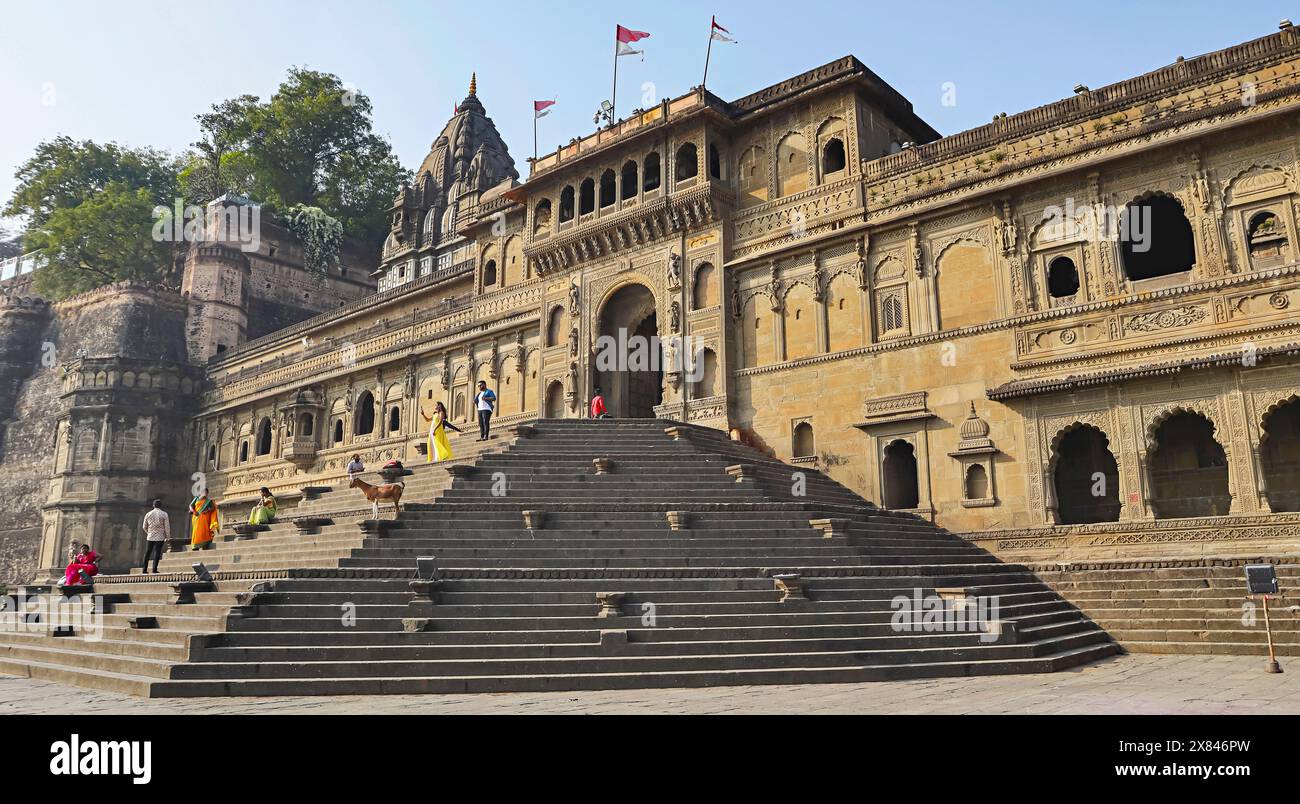 Ahilya devi maheshwar fort hi-res stock photography and images - Alamy