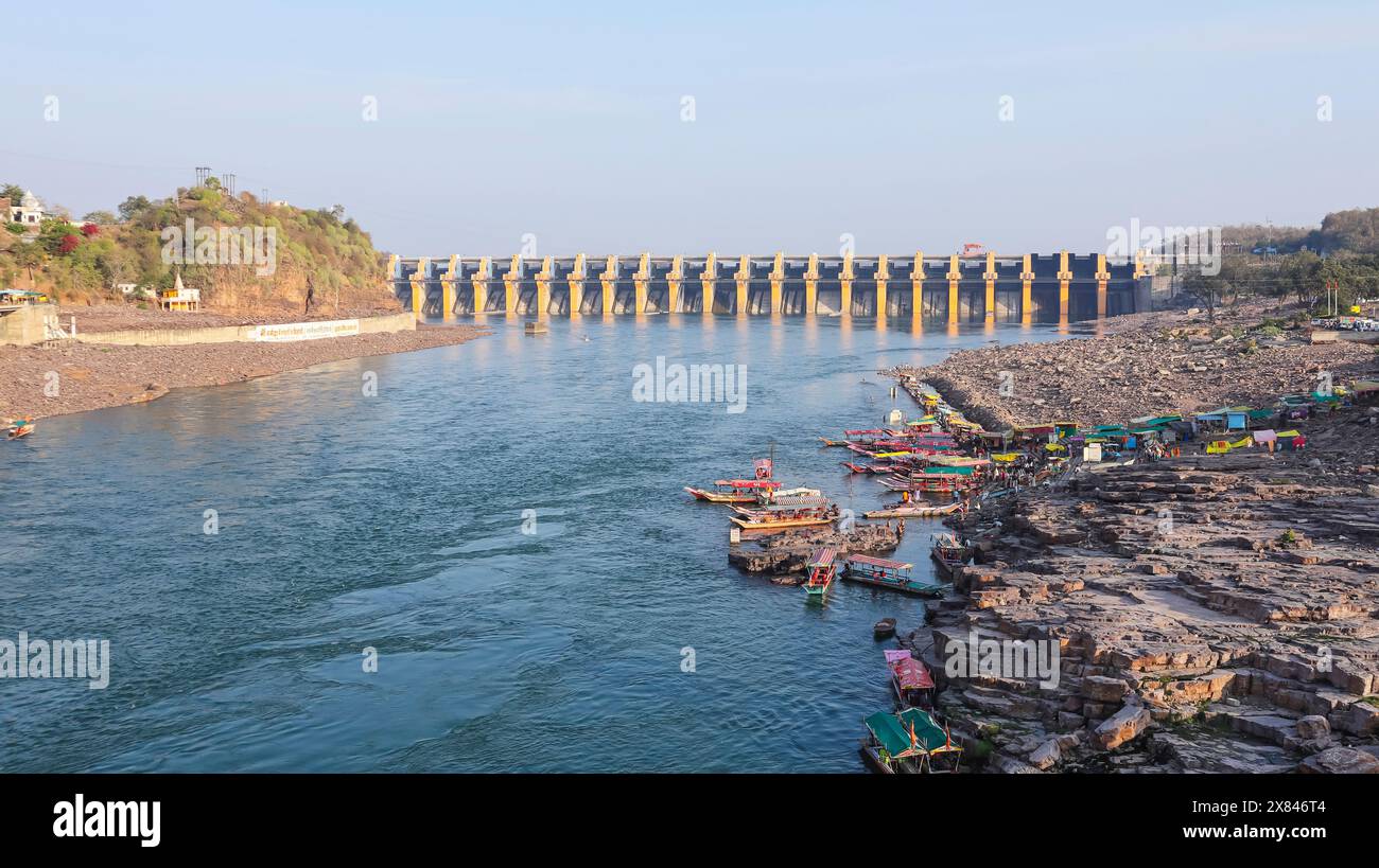 View of Narmada River Dam of Omkaraeshwar, Omkareshwar, Madhya Pradesh ...