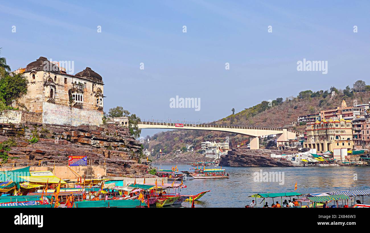 Connecting Bridge of Mandhata Island, Omkareshwar, Madhya Pradesh ...