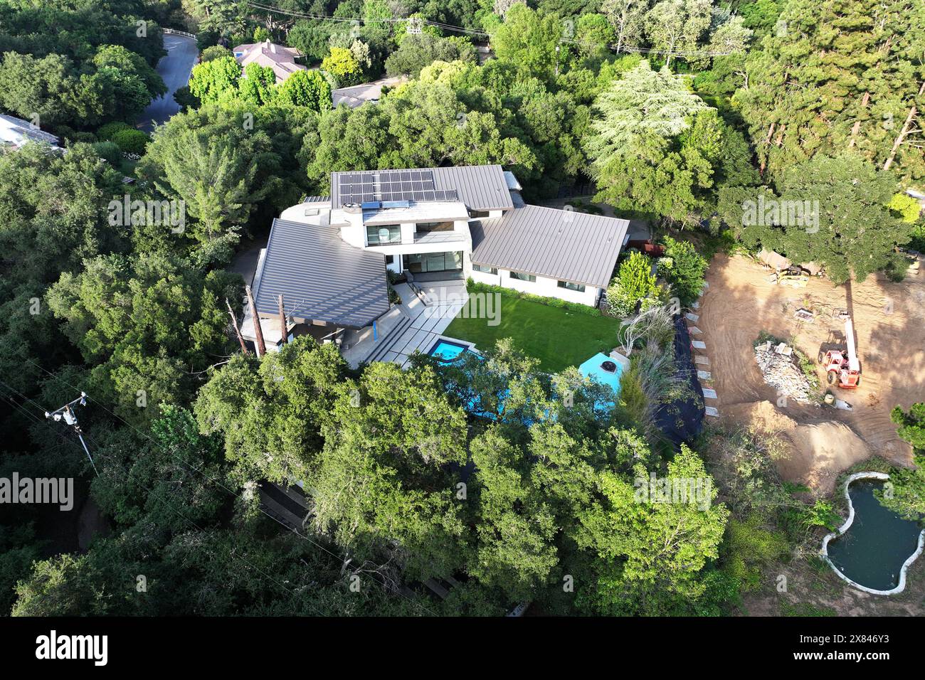 An aerial view of mansion house purchased by Los Angeles Dodgers player ...