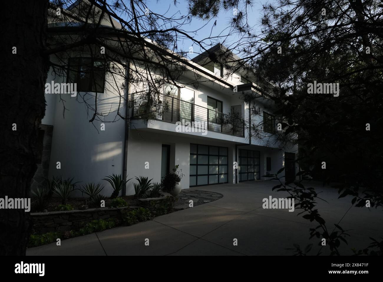 The mansion house purchased by Los Angeles Dodgers player Shohei Ohtani ...