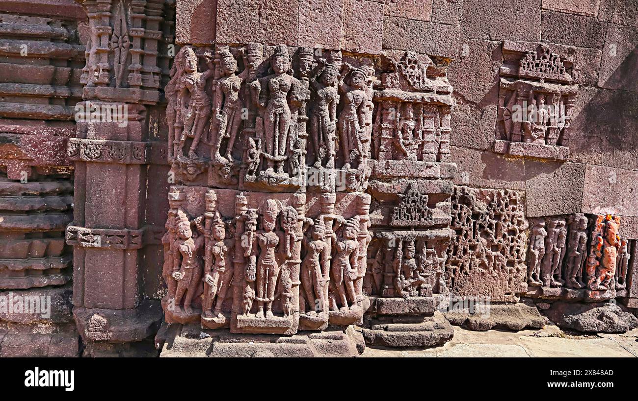 Carving Sculptures of Hindu Deities on Shri Virupaksha Temple, Bilpak ...