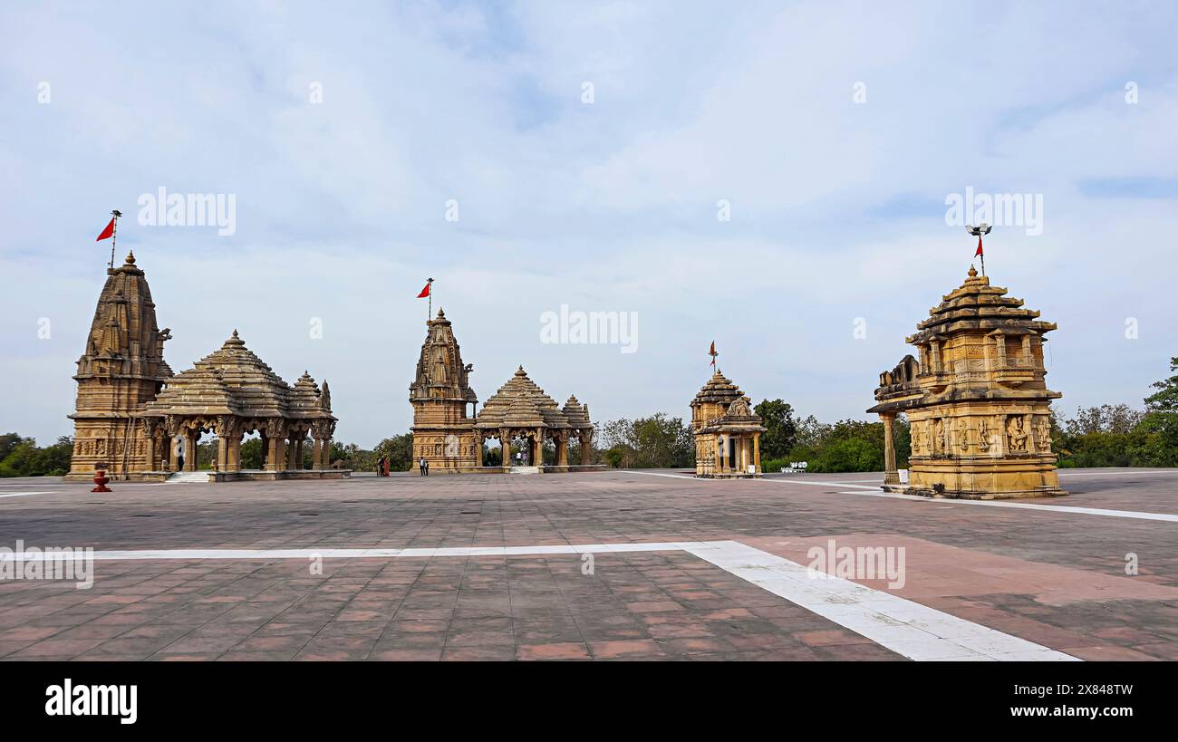 Mangalay temples hi-res stock photography and images - Alamy