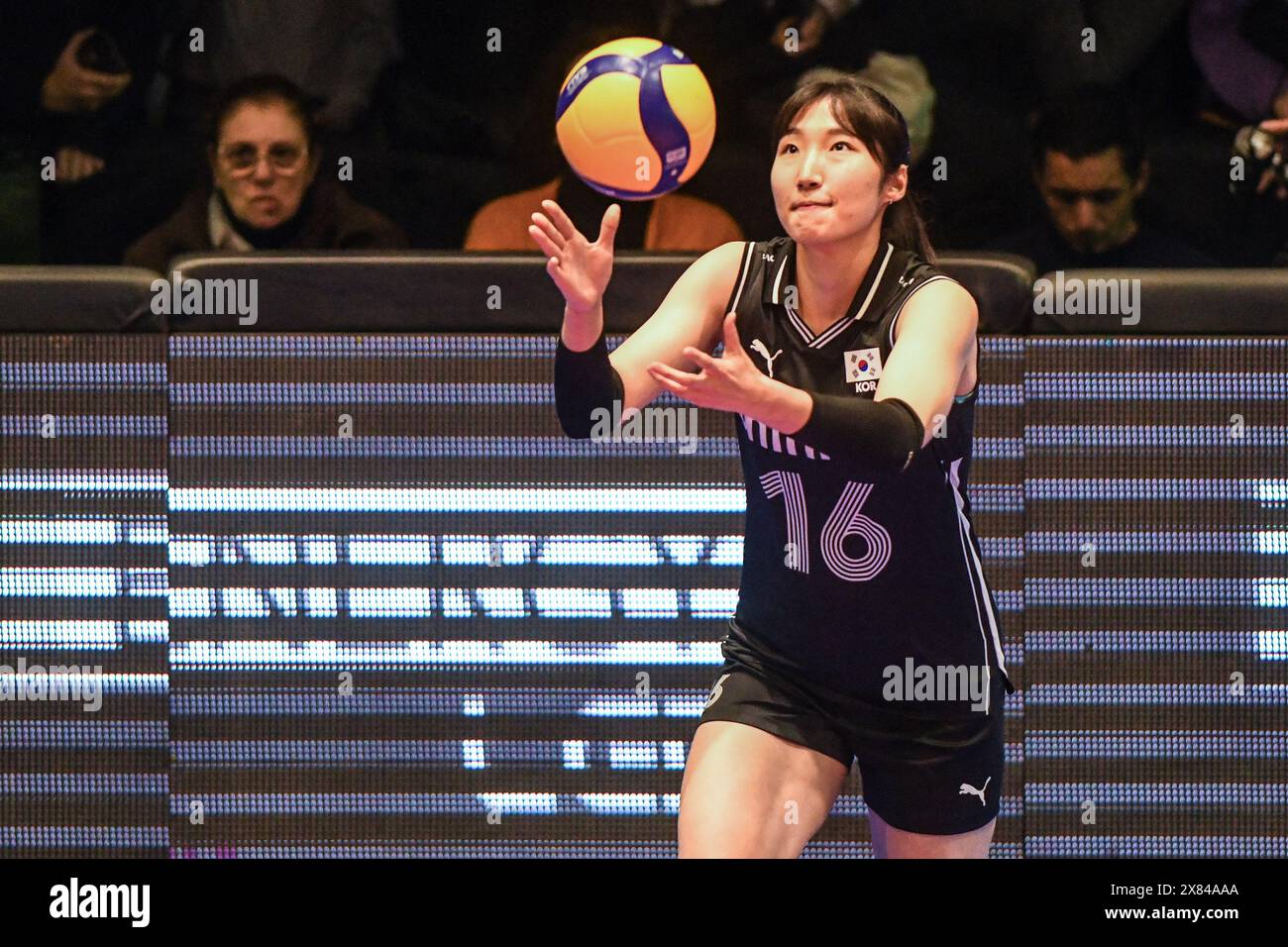 Jiyun jeoung volleyball hi-res stock photography and images - Alamy
