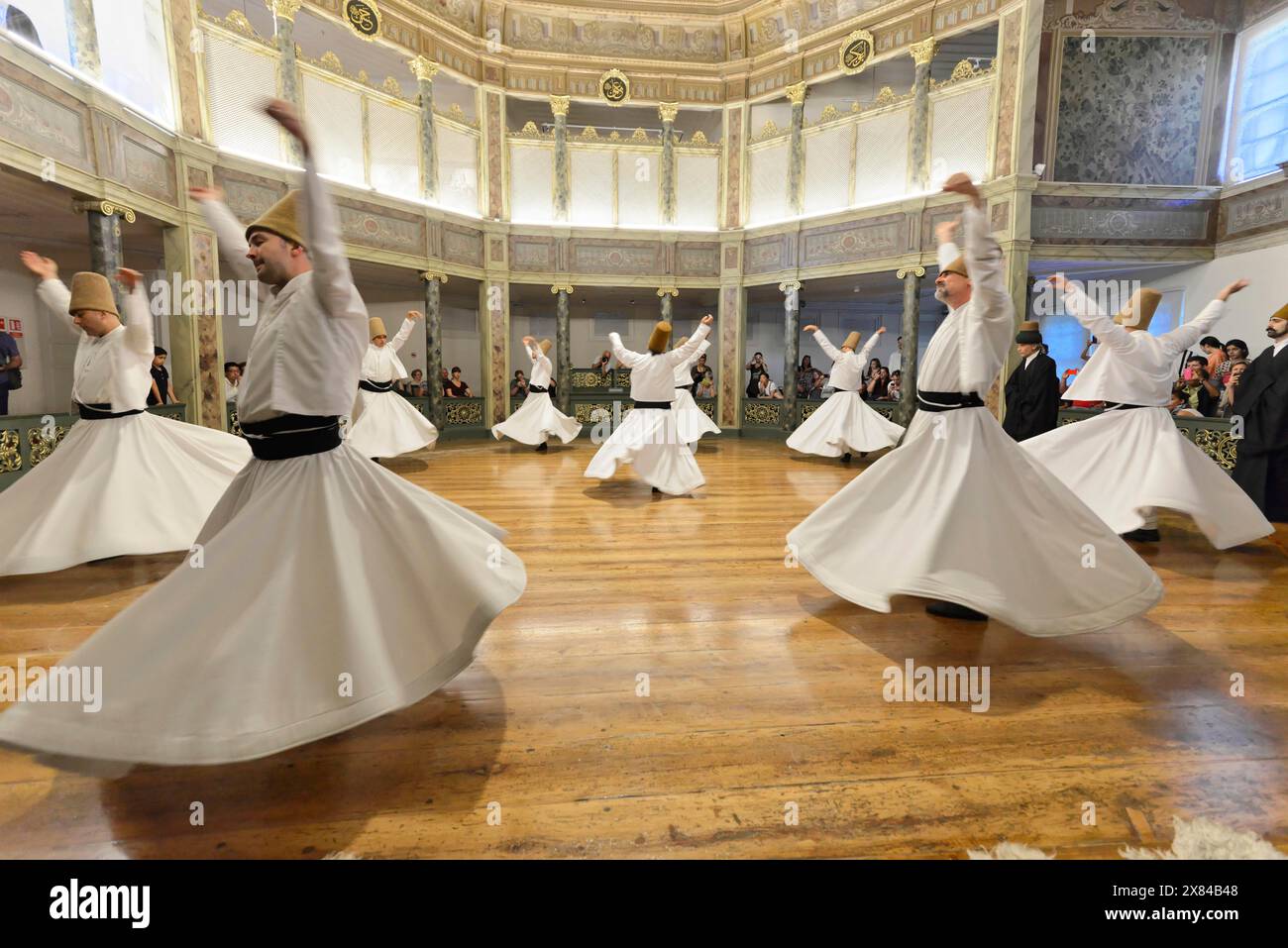 Dance movement hi-res stock photography and images - Alamy