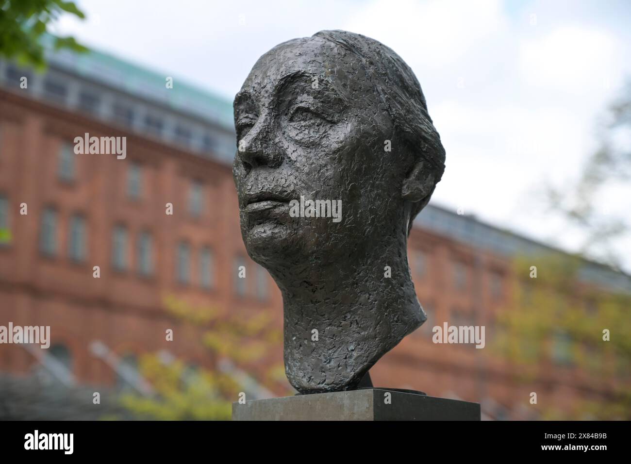 Bust of Kaethe Kollwitz, Street of Remembrance, Spreebogen, Moabit ...