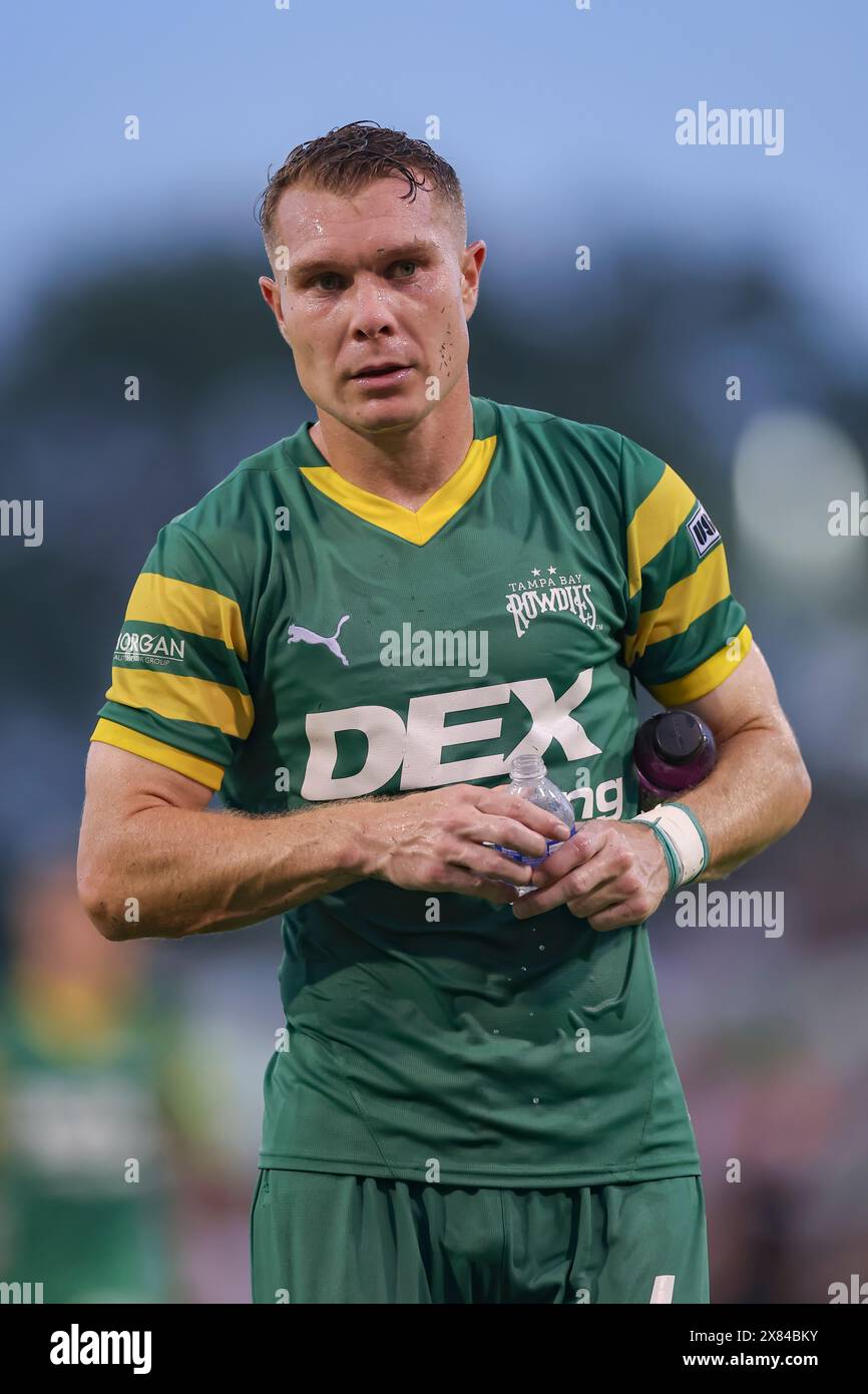 St. Petersburg, FL: Tampa Bay Rowdies midfielder Lewis Hilton (4) heads ...